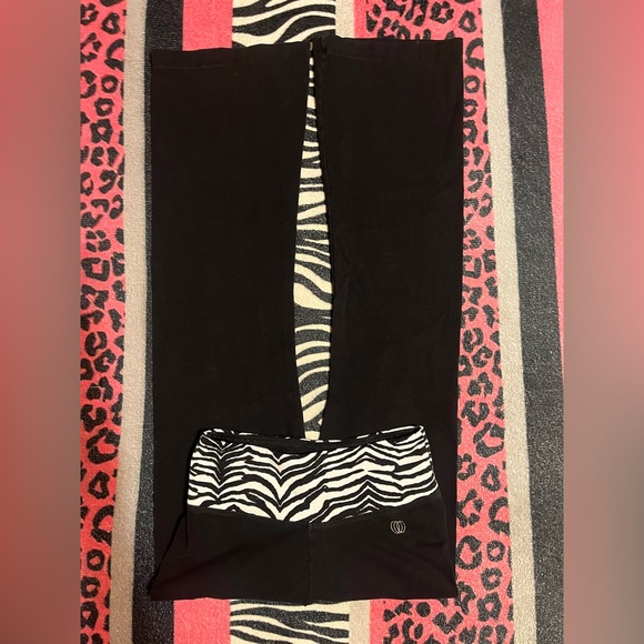 Pants & Jumpsuits | Vintage Pink Zebra Print Foldover Leggings | Poshmark